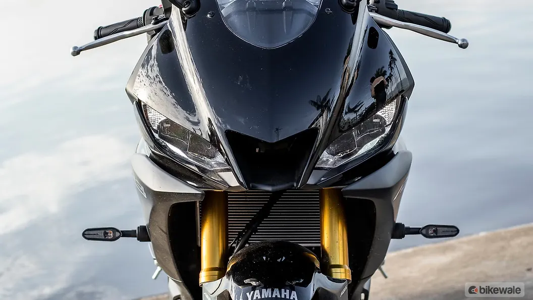 Yamaha YZF-R3 Rider Footpeg Image – BikeWale