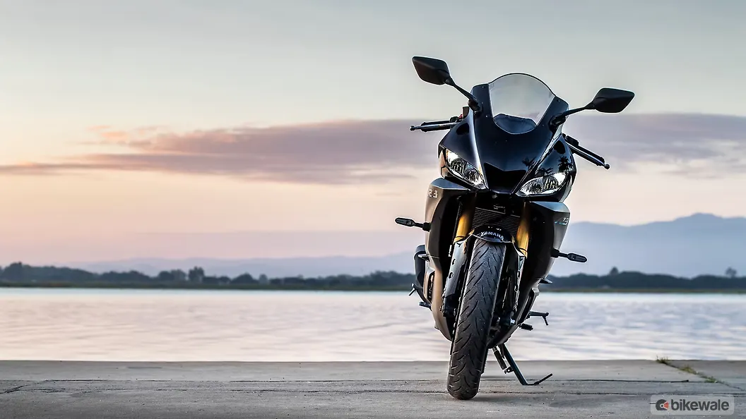 Yamaha YZF-R3 Rear Reflex Reflector Image – BikeWale