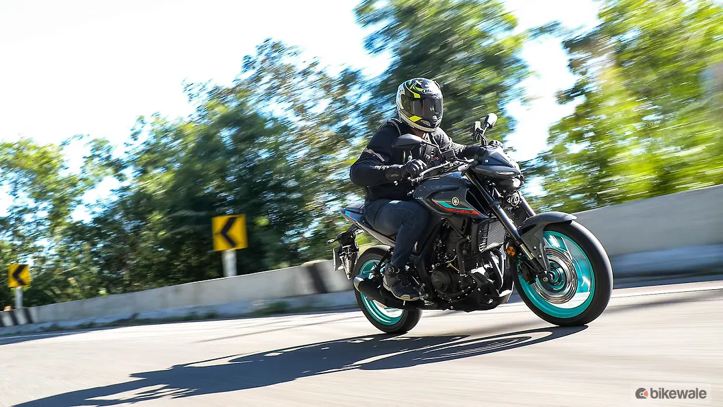 Yamaha MT-03 Right Side View Image – BikeWale