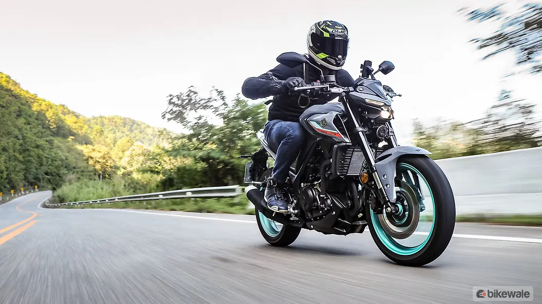 Yamaha MT-03 Right Side View Image – BikeWale