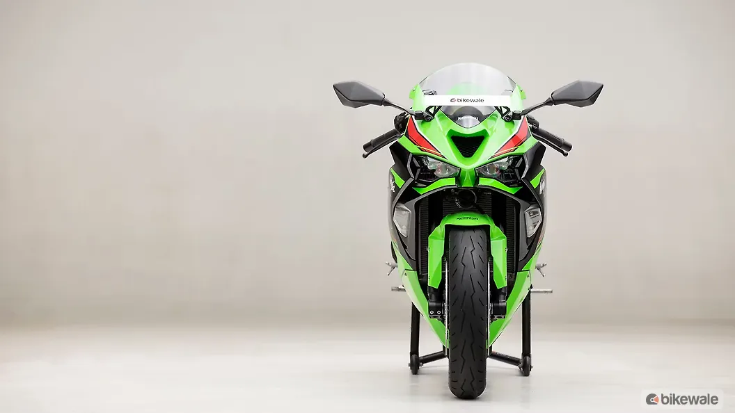 Kawasaki Ninja ZX-6R Right Rear Three Quarter Image – BikeWale