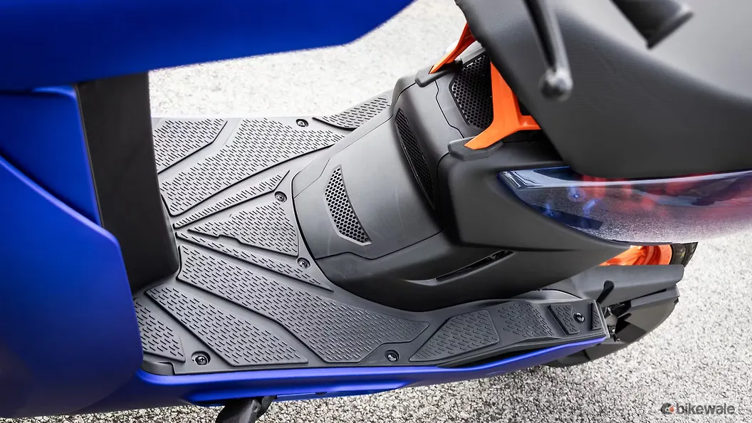 Ather 450 Apex Front Fender Image – BikeWale
