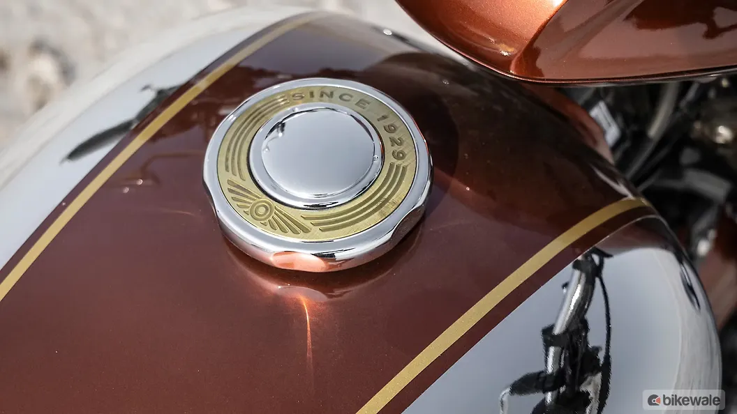 Jawa 350 Fuel Tank Image – BikeWale