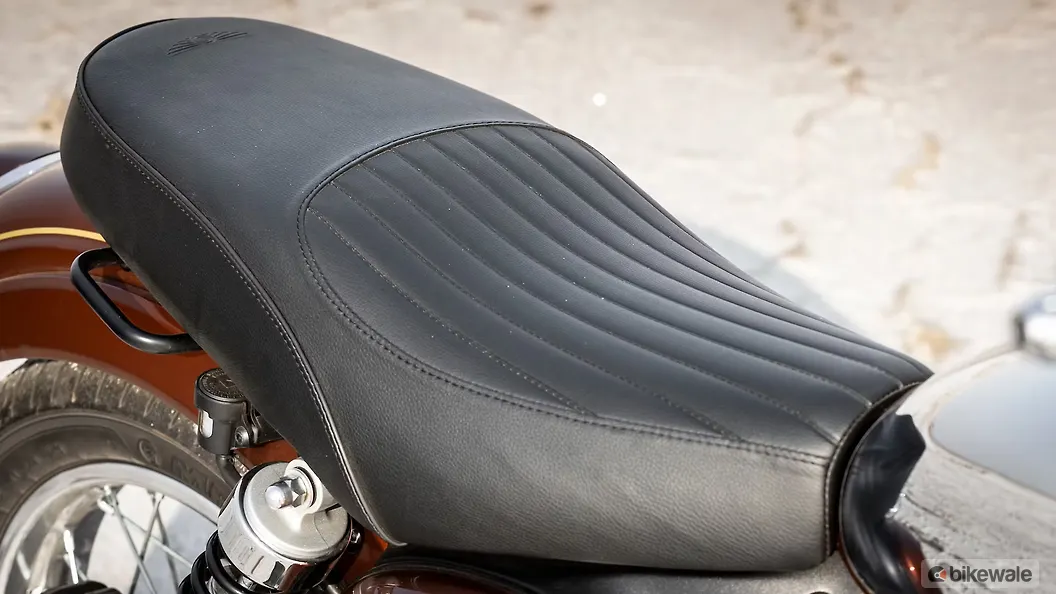 Jawa 350 Grab Rail Image – BikeWale