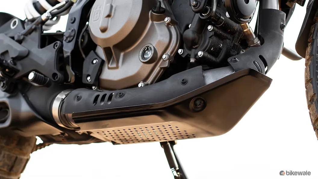 Husqvarna Svartpilen 401 Engine Crash Guard Image – BikeWale