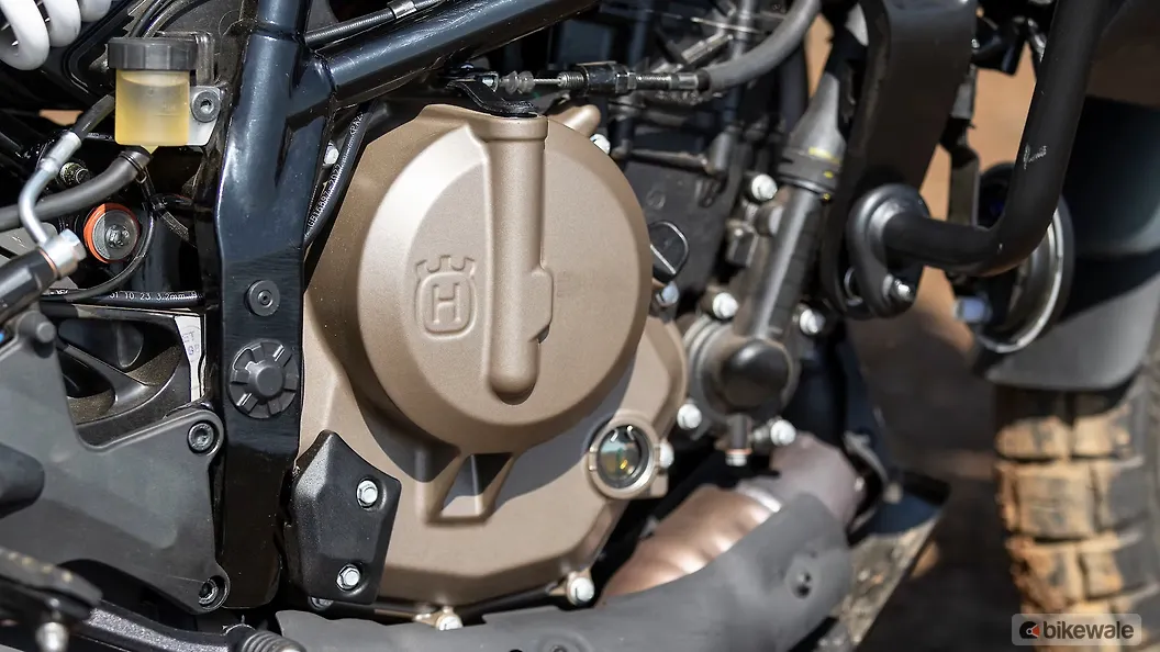 Husqvarna Svartpilen 401 Engine From Left Image – BikeWale