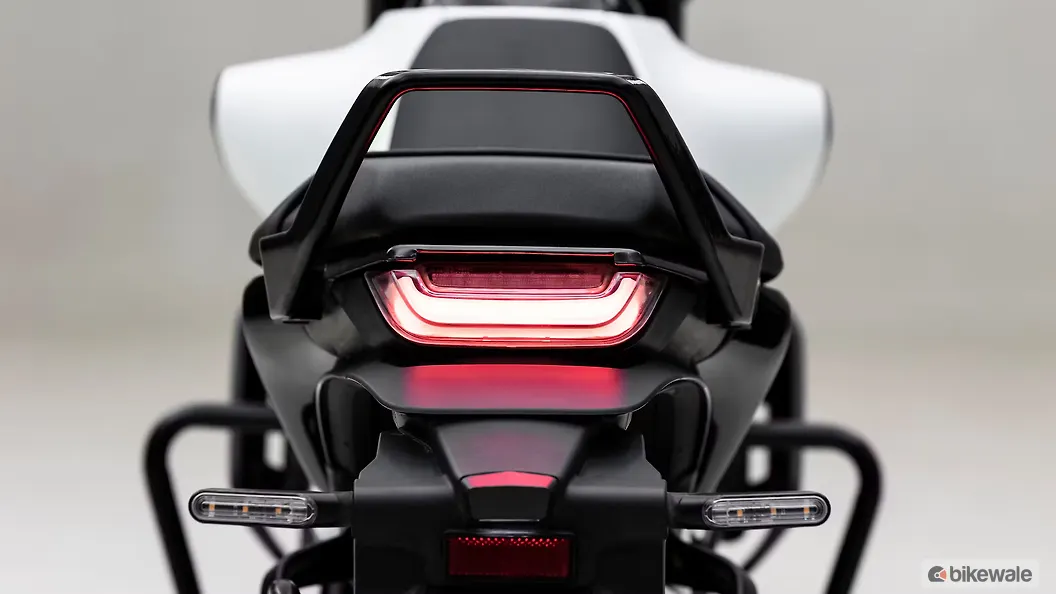 Husqvarna Vitpilen 250 Tail Light Image – BikeWale