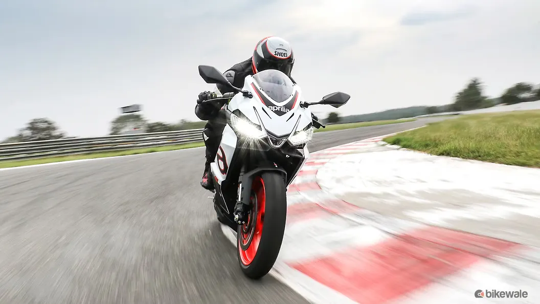 Aprilia RS 457 Right Side View Image – BikeWale