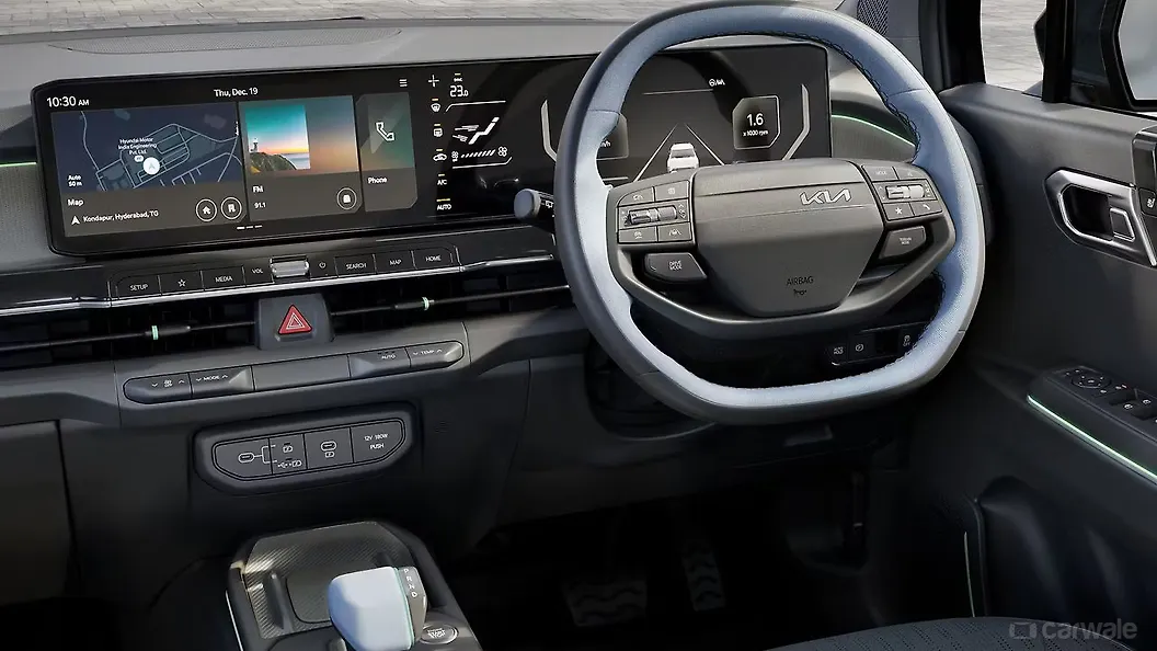 Syros Front Row Seats Image, Syros Photos in India - CarWale