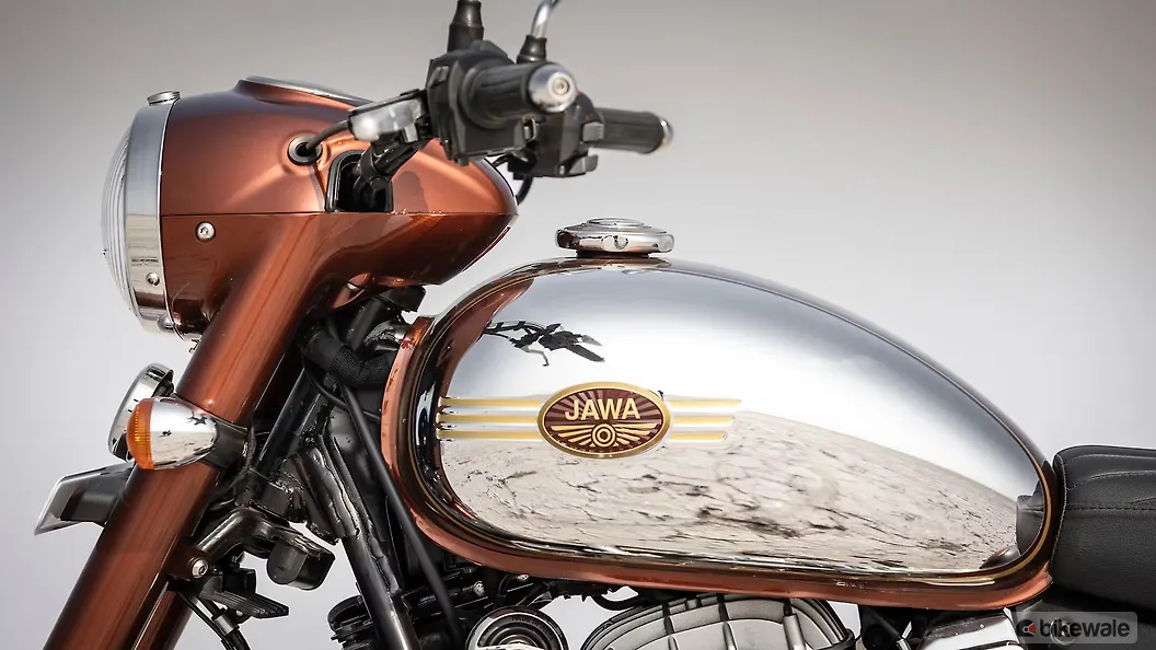 Jawa 350 Fuel Tank Image – BikeWale