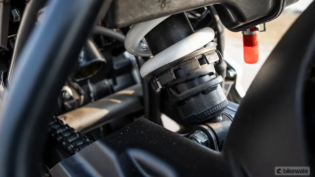 Hero Xtreme 125R Rear Suspension Image – BikeWale