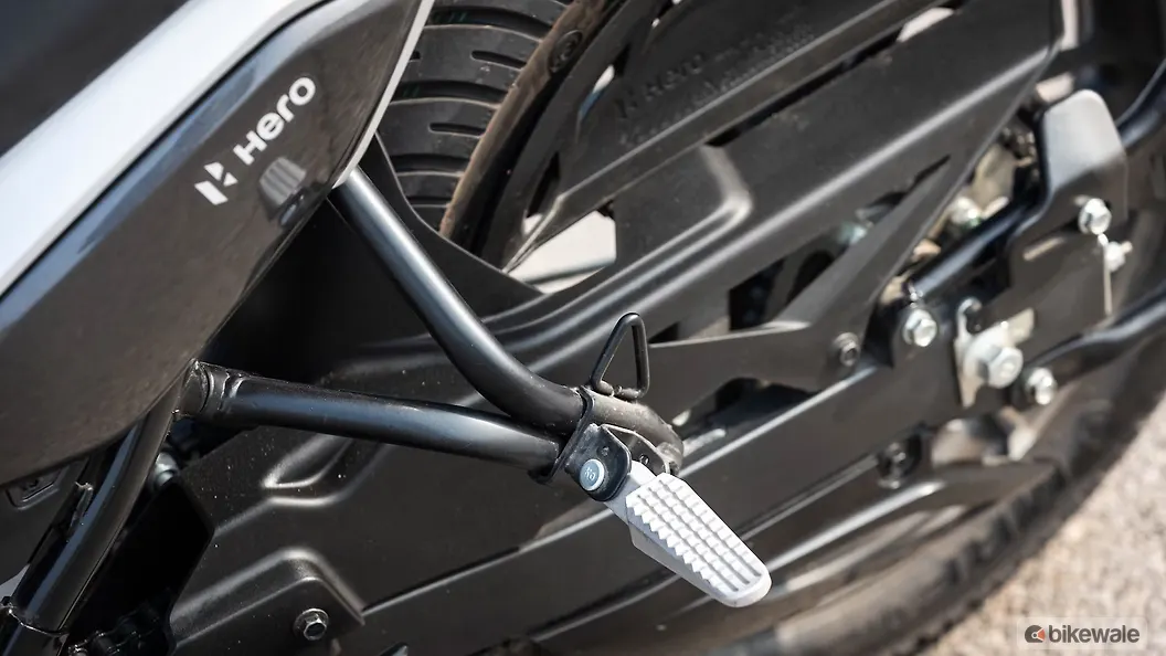 Hero Xtreme 125R Rider Footpeg Image – BikeWale