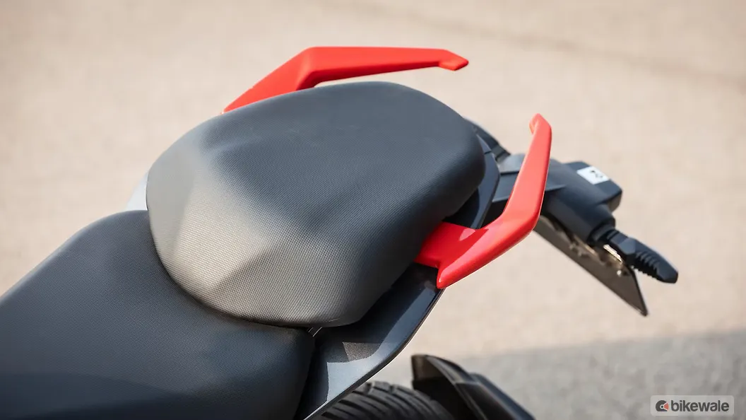 Hero Xtreme 125R Seat Image – BikeWale