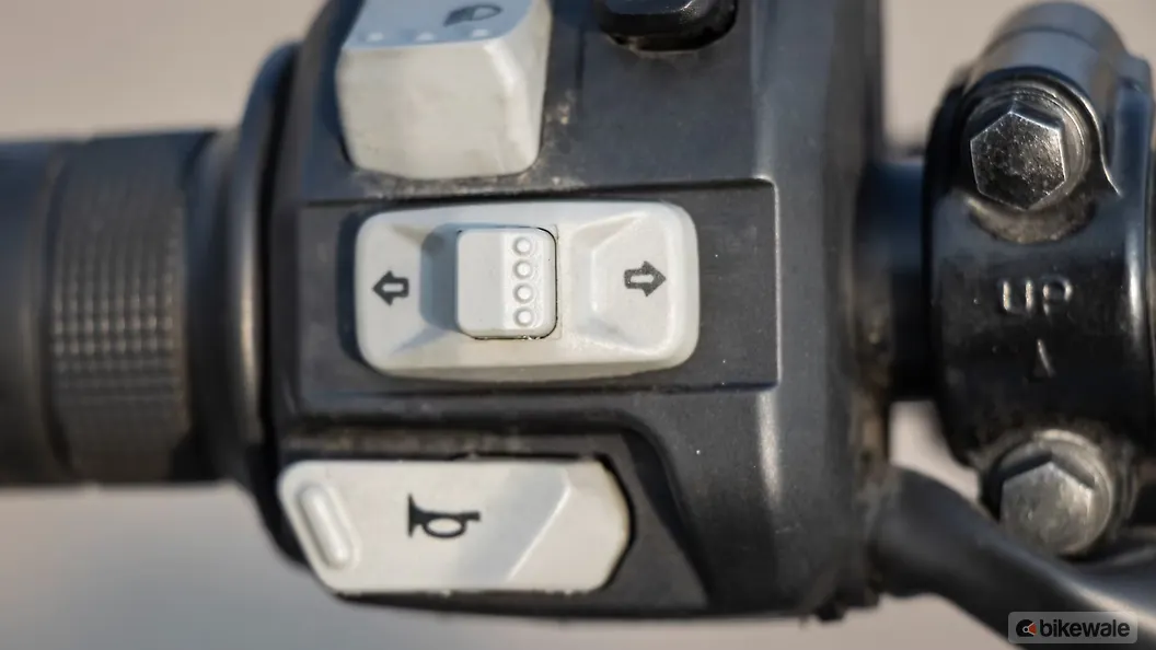 Hero Xtreme 125R High Beam Low Beam Switch Image – BikeWale