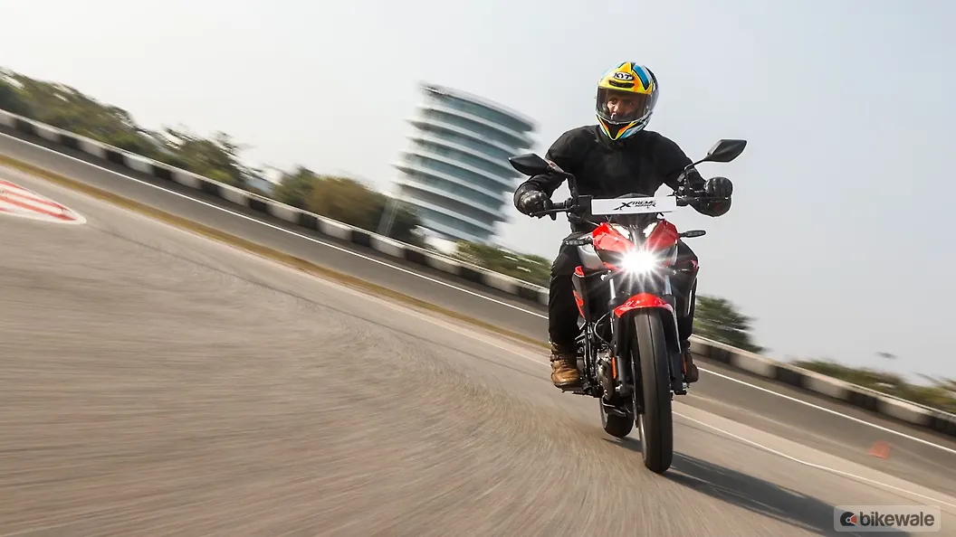 Hero Xtreme 125R Left Front Three Quarter Image – BikeWale