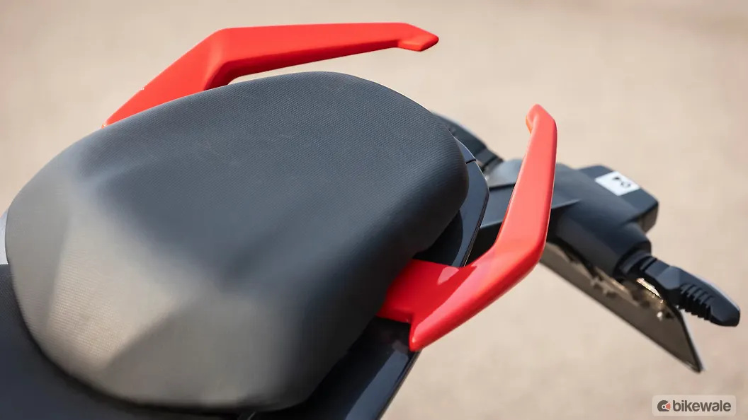 Hero Xtreme 125R Bike Seat Image – BikeWale