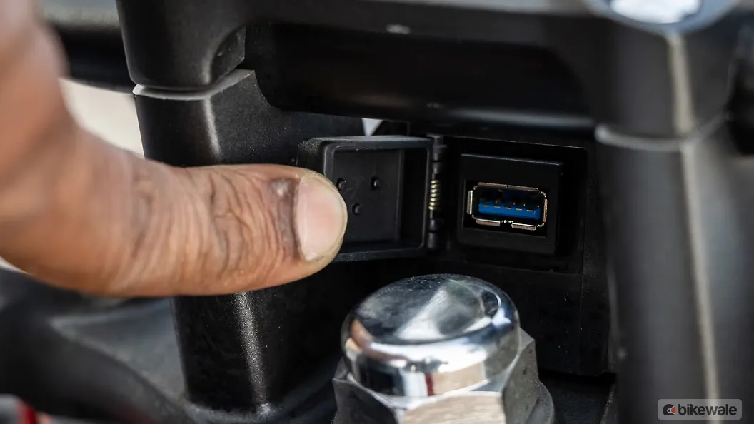 Hero Xtreme 125R Handle Bar Image – BikeWale