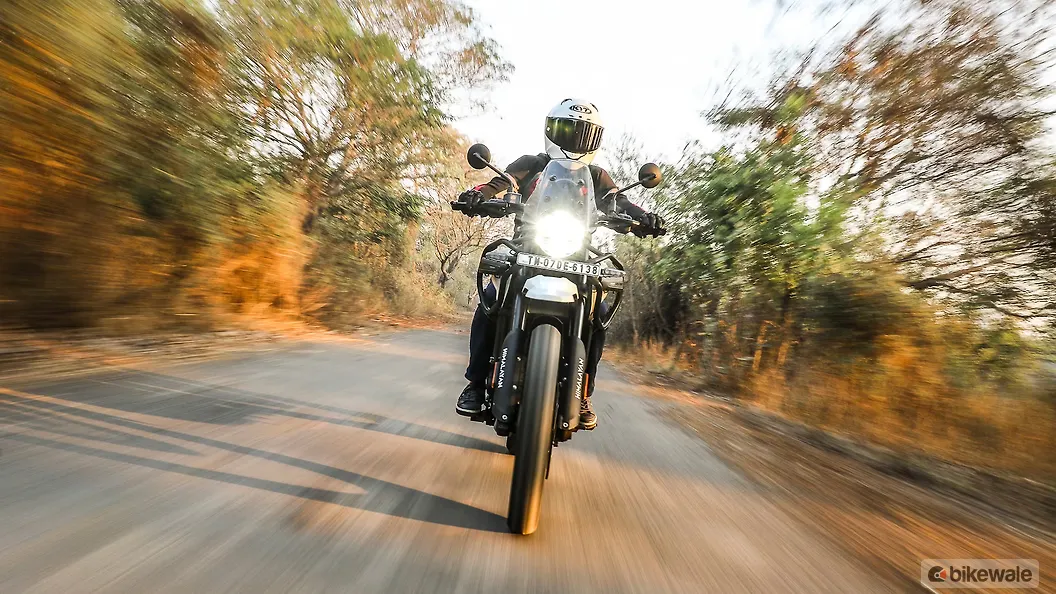 Royal Enfield Himalayan 450 Right Side View Image – BikeWale