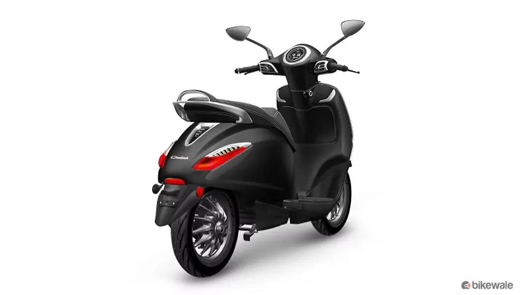 Bajaj Chetak [2024] Right Rear Three Quarter Image – BikeWale