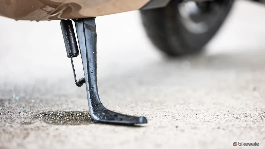 Bajaj Chetak [2020-2024] Side Stand Image – BikeWale
