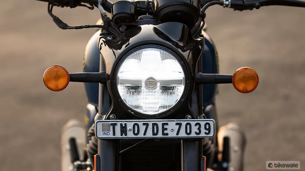 Royal Enfield Shotgun 650 Pillion Footrest Image – BikeWale
