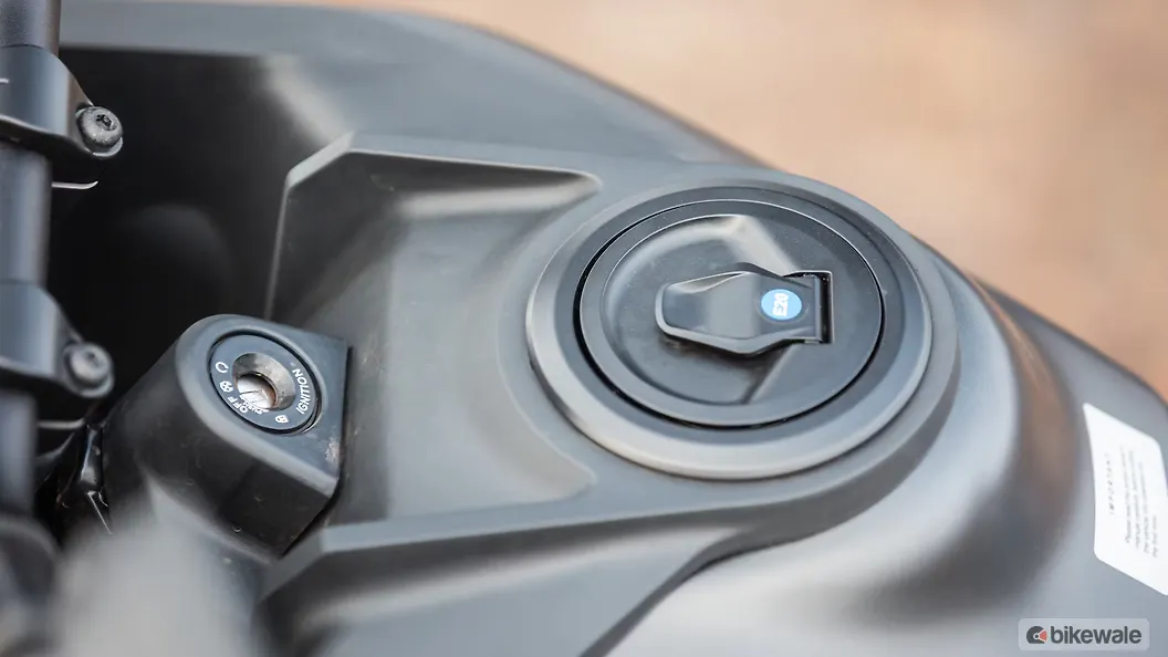 KTM 390 Adventure Fuel Lid Image – BikeWale