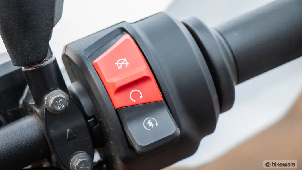 KTM 390 Adventure Left Side Multifunction Switchgear Image – BikeWale
