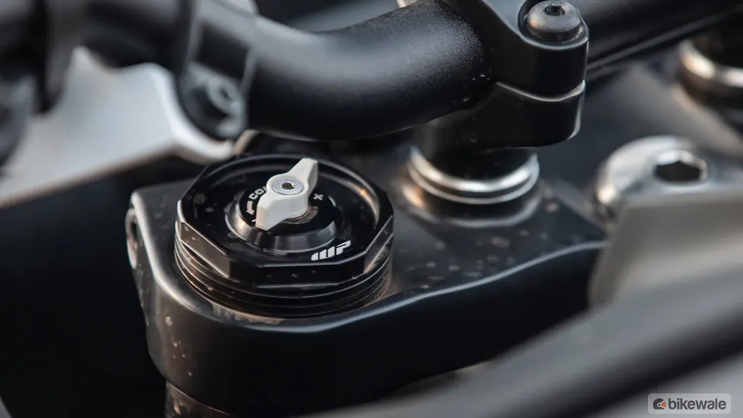 KTM 390 Adventure Fuel Tank Image – BikeWale