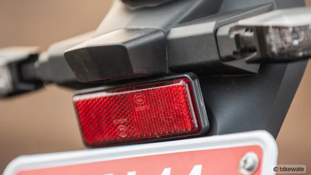 KTM 390 Adventure Rear Turn Indicators Image – BikeWale