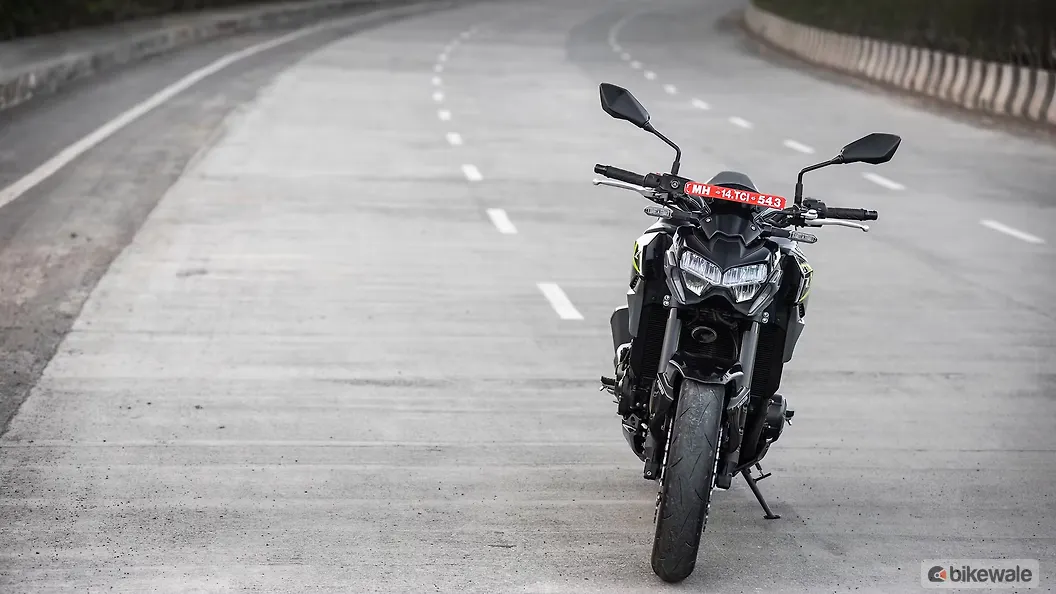 Kawasaki Z900 [2022-2023] Left Front Three Quarter Image – BikeWale