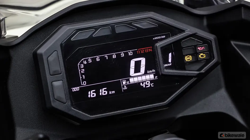 Kawasaki Ninja 500 [2024-2025] Odometer Image – BikeWale