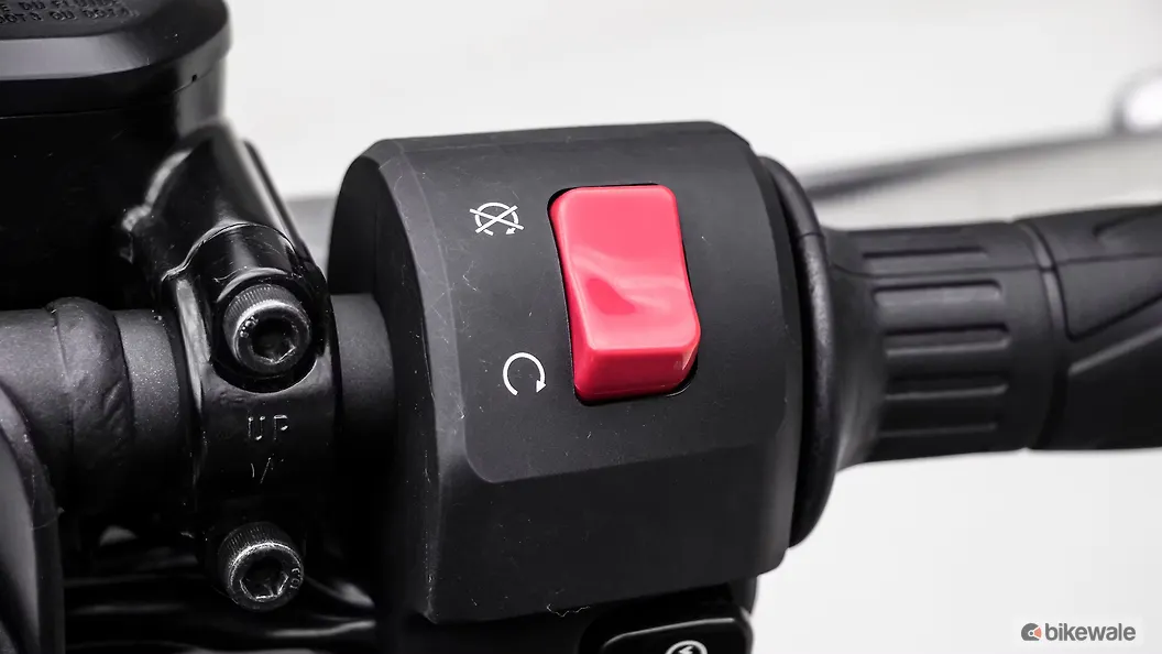 Kawasaki Ninja 500 Right Side Handelbar Throttle Grip Image – BikeWale