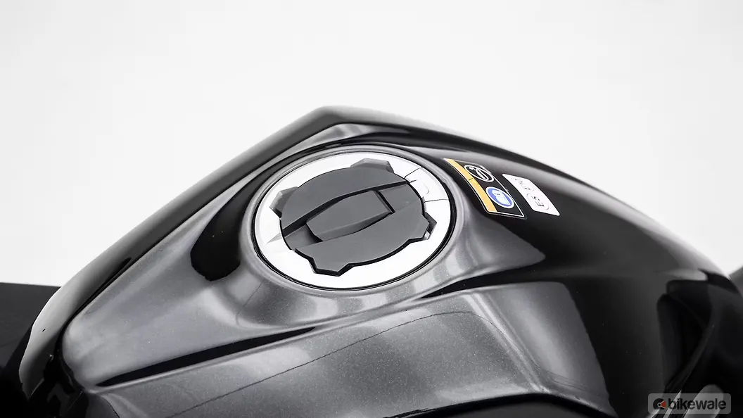 Kawasaki Ninja 500 [2024-2025] Branding/Fuel Tank Decal Image – BikeWale