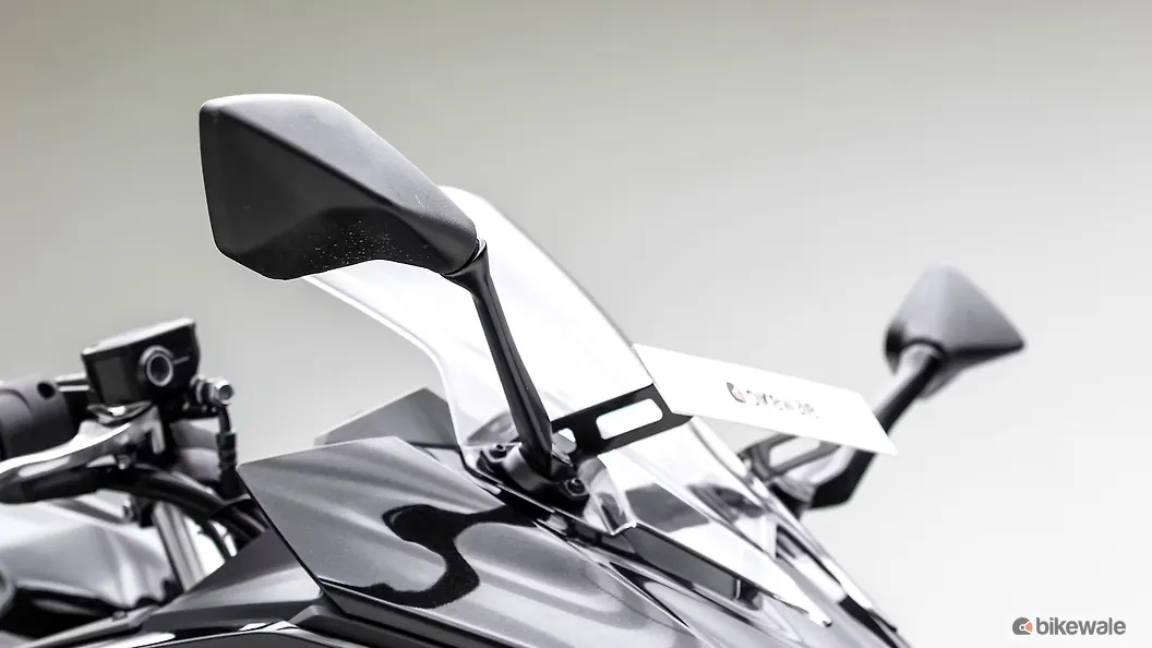 Kawasaki Ninja 500 [2024-2025] Rear View Mirror Image – BikeWale