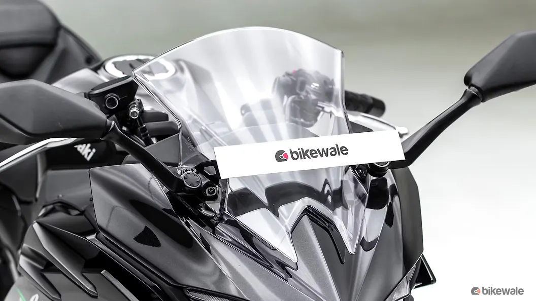 Kawasaki Ninja 500 [2024-2025] Rear View Mirror Image – BikeWale
