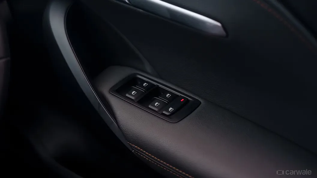 VF 6 Front Driver Power Window Switches Image, VF 6 Photos in India ...