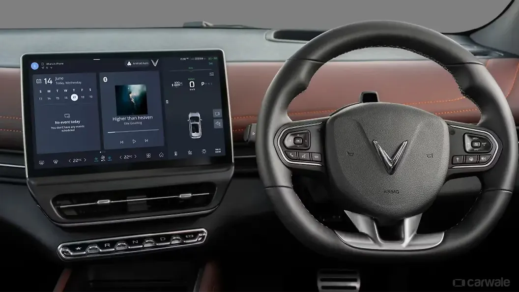 VF 7 Horn Boss Image, VF 7 Photos in India - CarWale