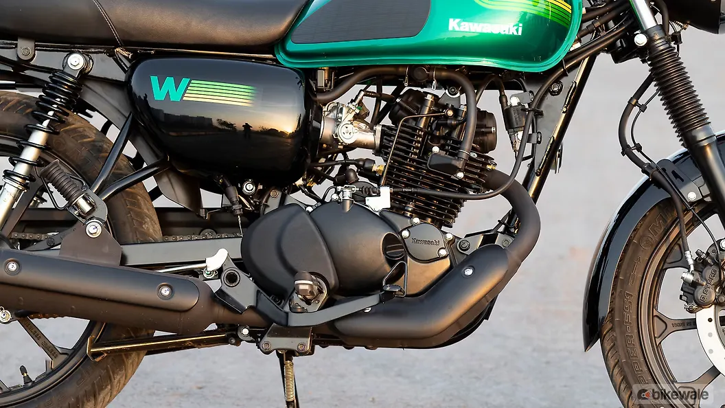 Kawasaki W175 Engine From Right Image – BikeWale
