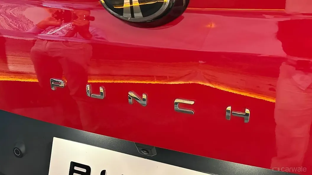 Punch Rear Badge Image, Punch Photos in India - CarWale