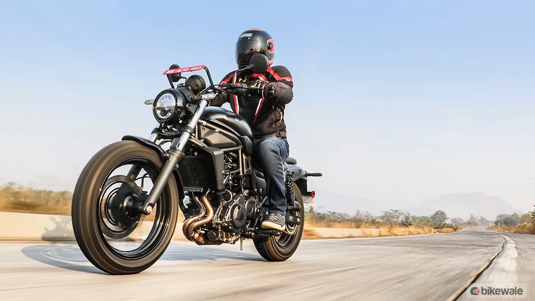 Kawasaki Eliminator Left Front Three Quarter Image – BikeWale