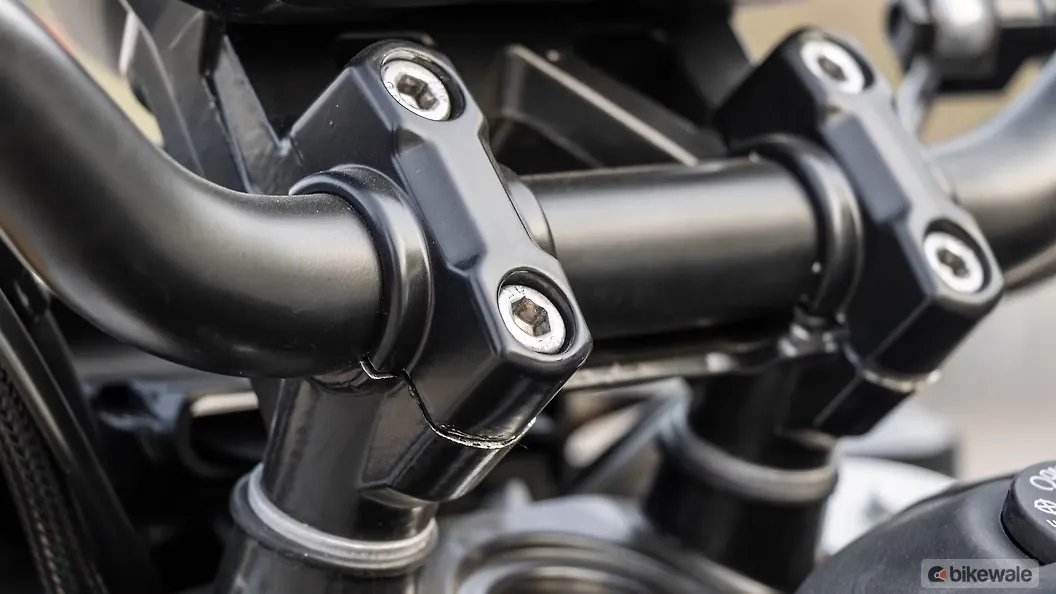 TVS Apache RTR 310 [2023-2024] Handlebar Image – BikeWale