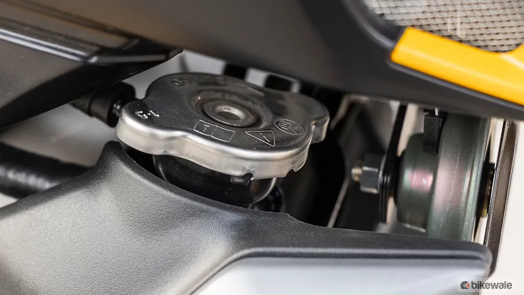 TVS Apache RTR 310 Engine From Right Image – BikeWale