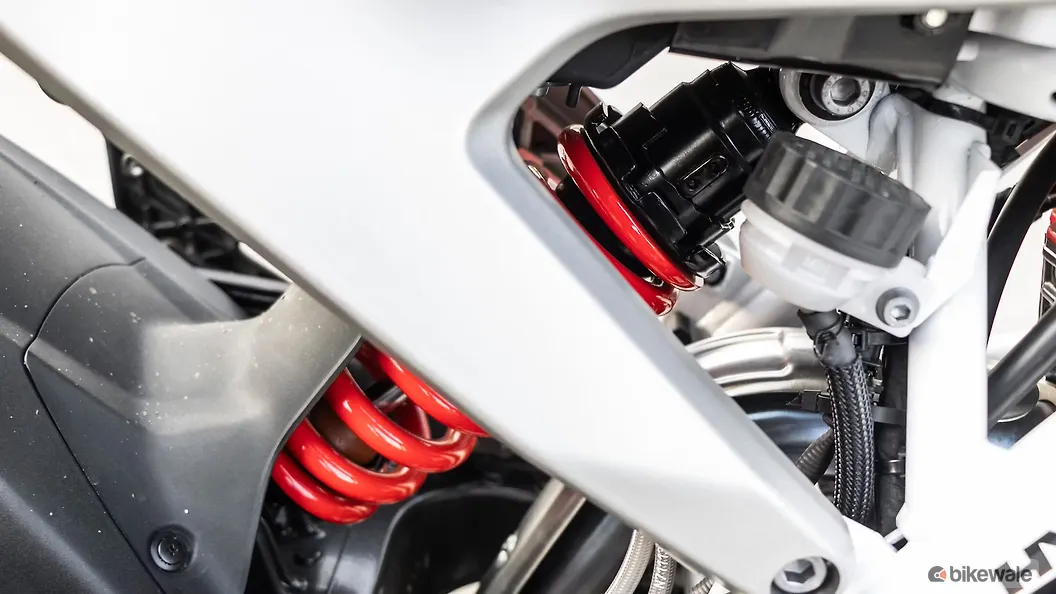 TVS Apache RTR 310 [2023-2024] Rear Suspension Image – BikeWale