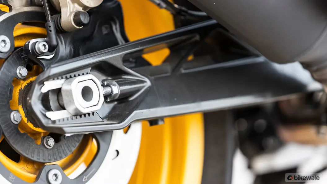 TVS Apache RTR 310 [2023-2024] Rear Swing Arm Image – BikeWale