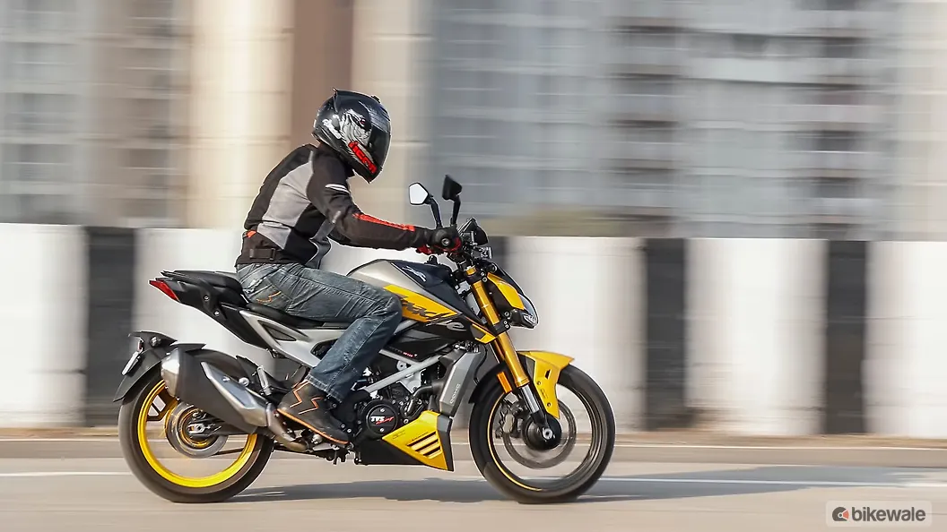 TVS Apache RTR 310 [2023-2024] Right Side View Image – BikeWale