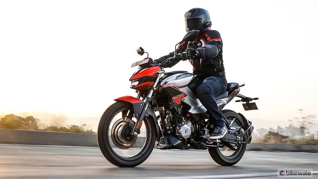 Hero Xtreme 125R Left Front Three Quarter Image – BikeWale