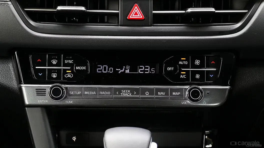 Discontinued Kia Old Generation Seltos 2024 Images - CarWale