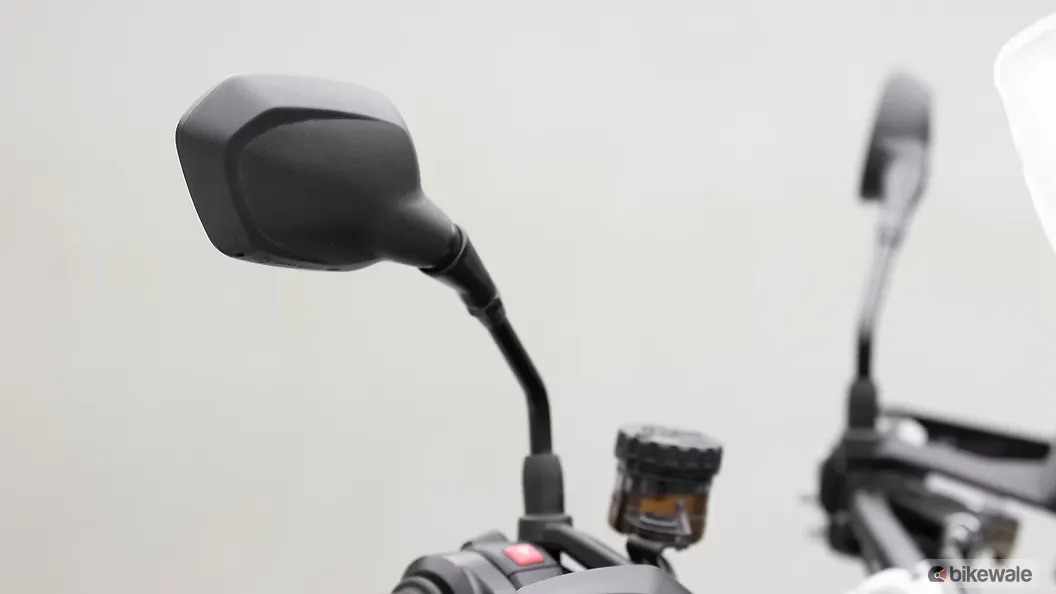 Triumph Tiger 900 Rear View Mirror Image – BikeWale