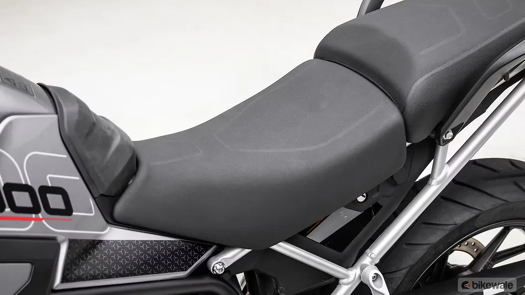 Triumph Tiger 900 Pillion Seat Image – BikeWale