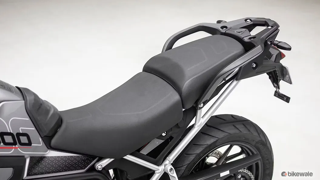 Triumph Tiger 900 Tail Light Image – BikeWale